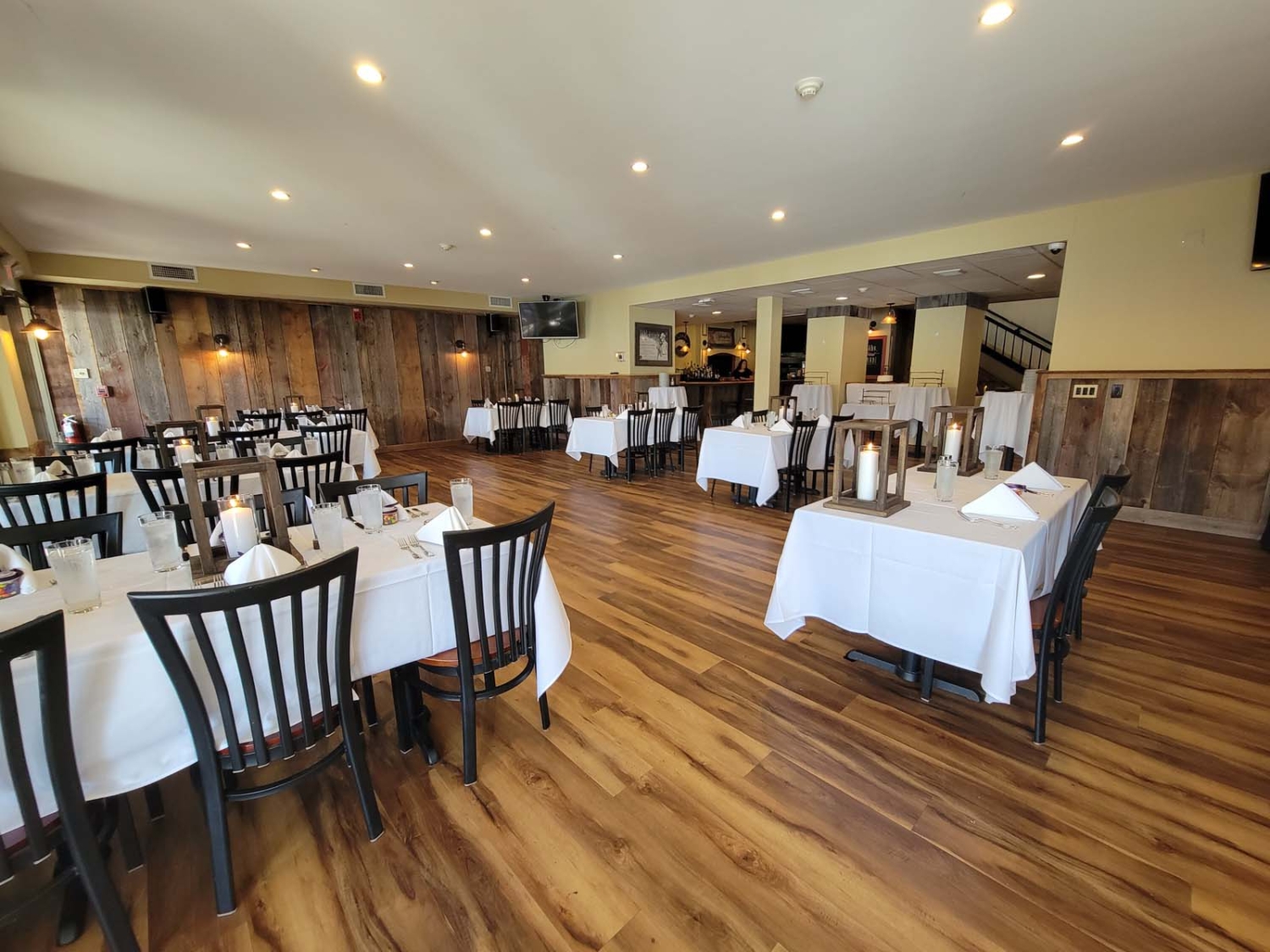 BVT Photo Gallery - Boulder View Tavern